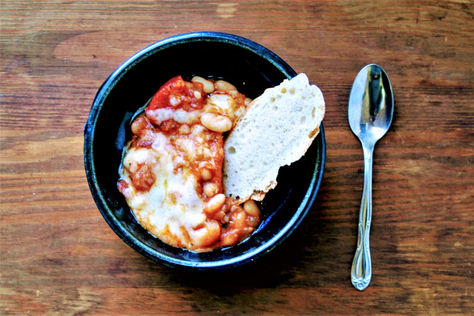 Easy Cheesy Baked Beans – akukskitchen.com